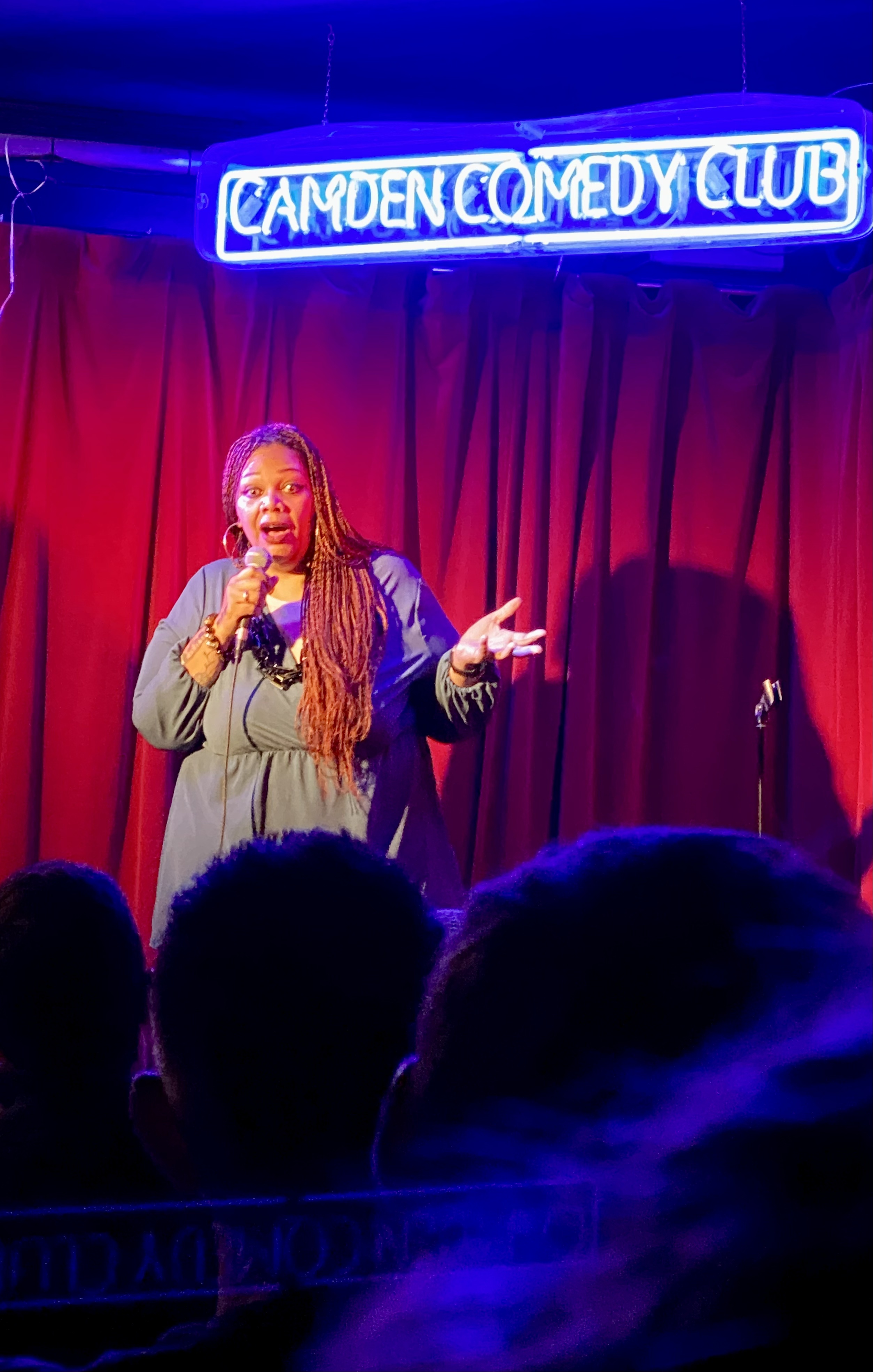 Arielle Souma – THE COMEDY NERD