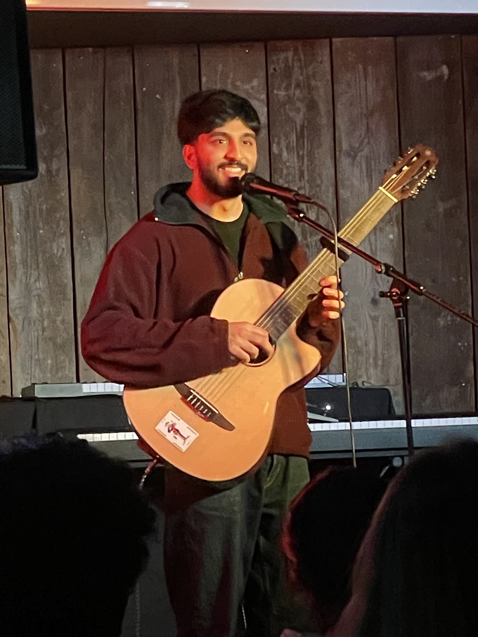 Paras – THE COMEDY NERD