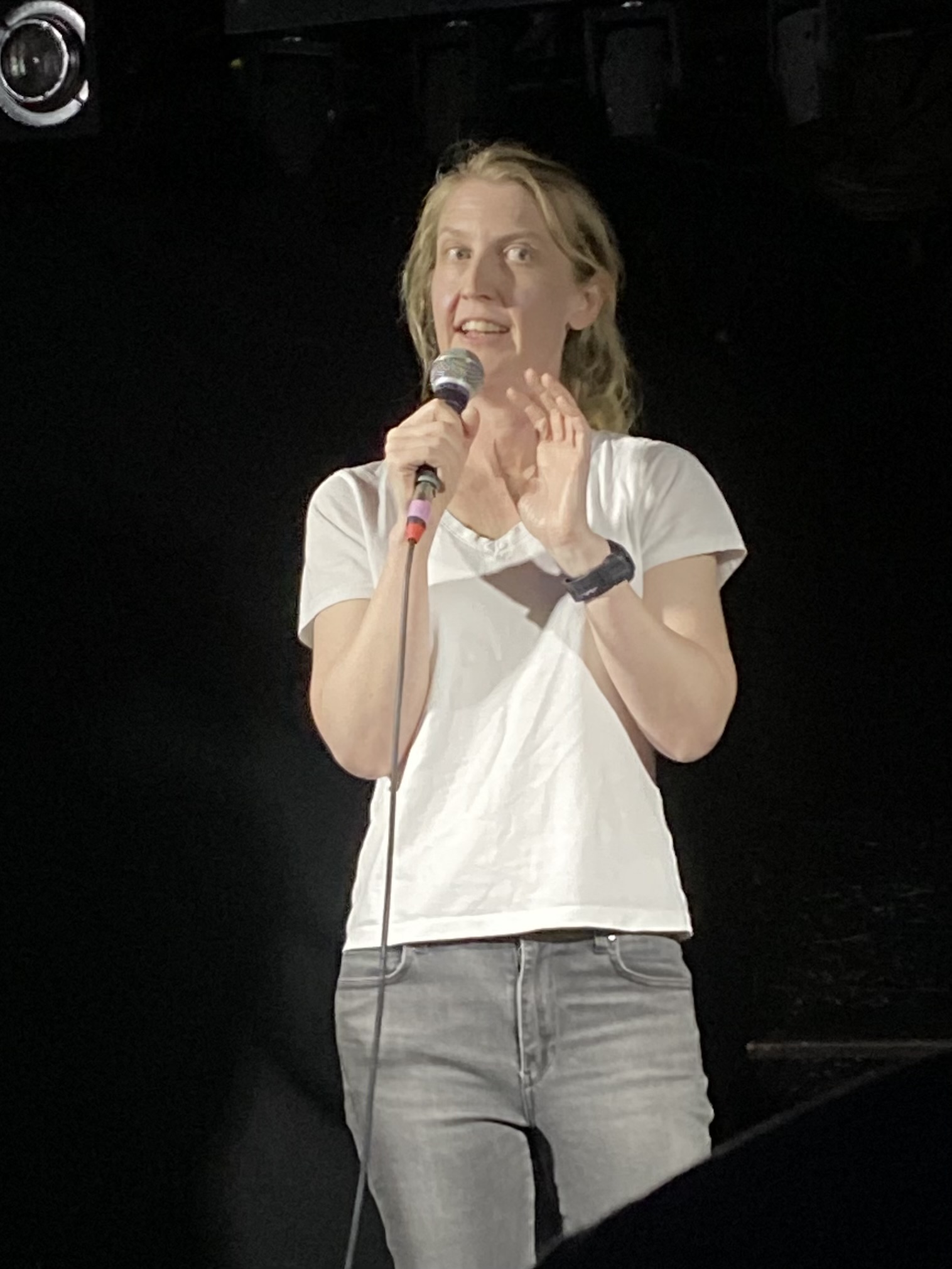 Heidi Regan – THE COMEDY NERD