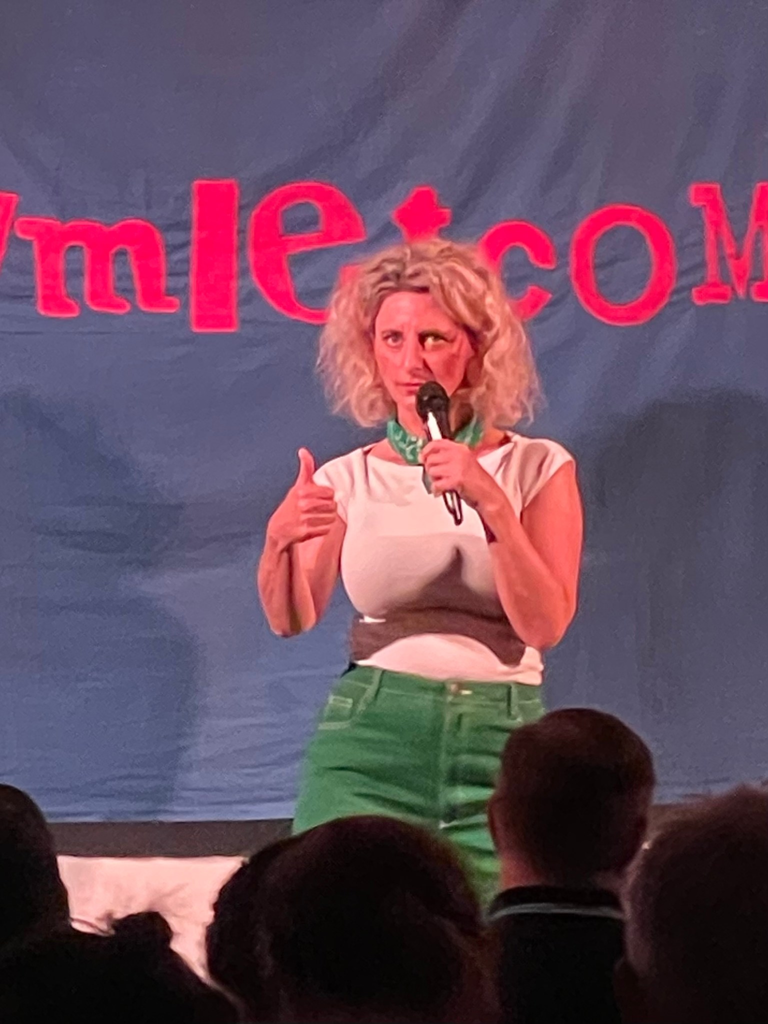 Felicity Ward – THE COMEDY NERD