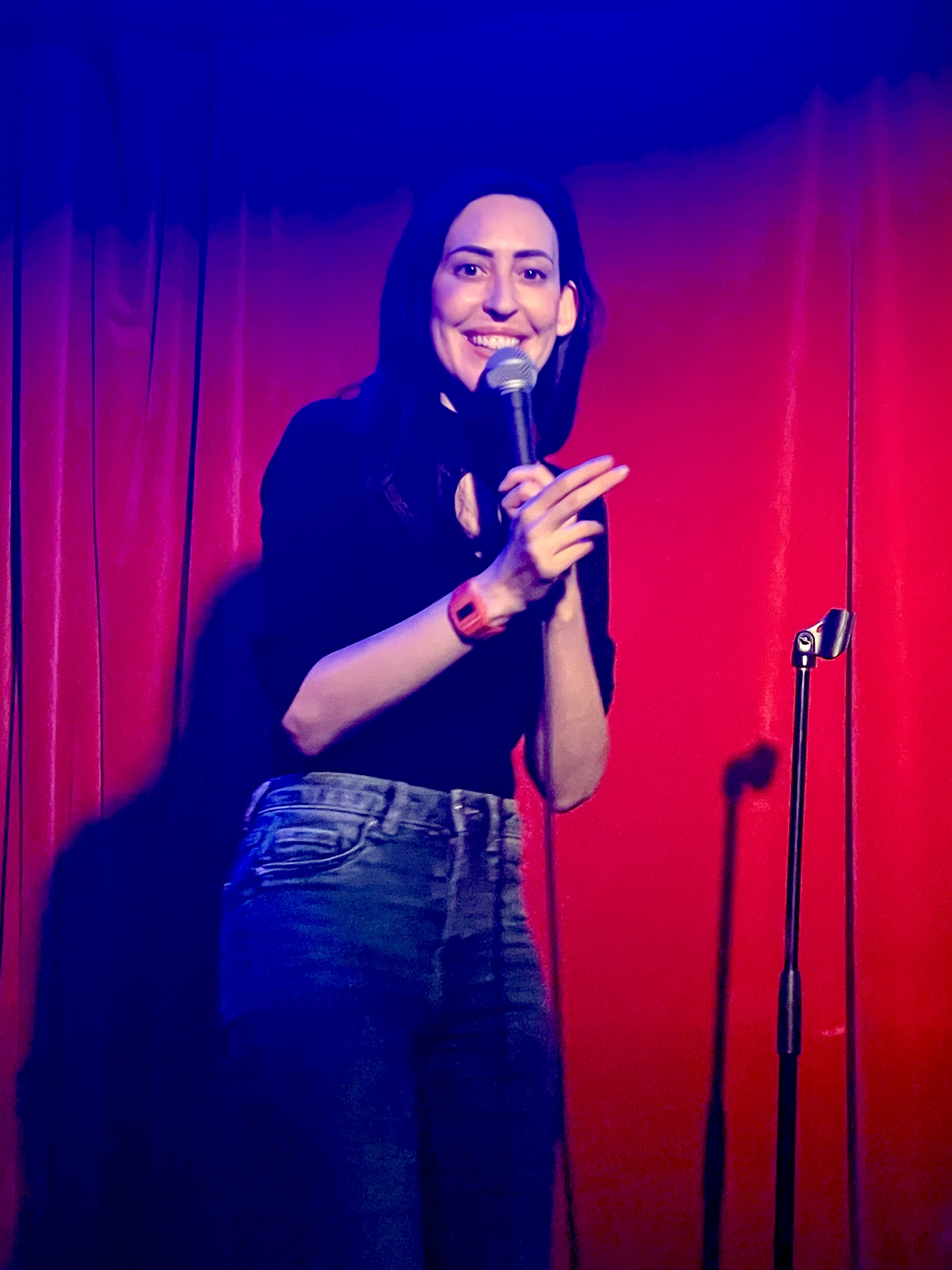 Nicole Harris – THE COMEDY NERD